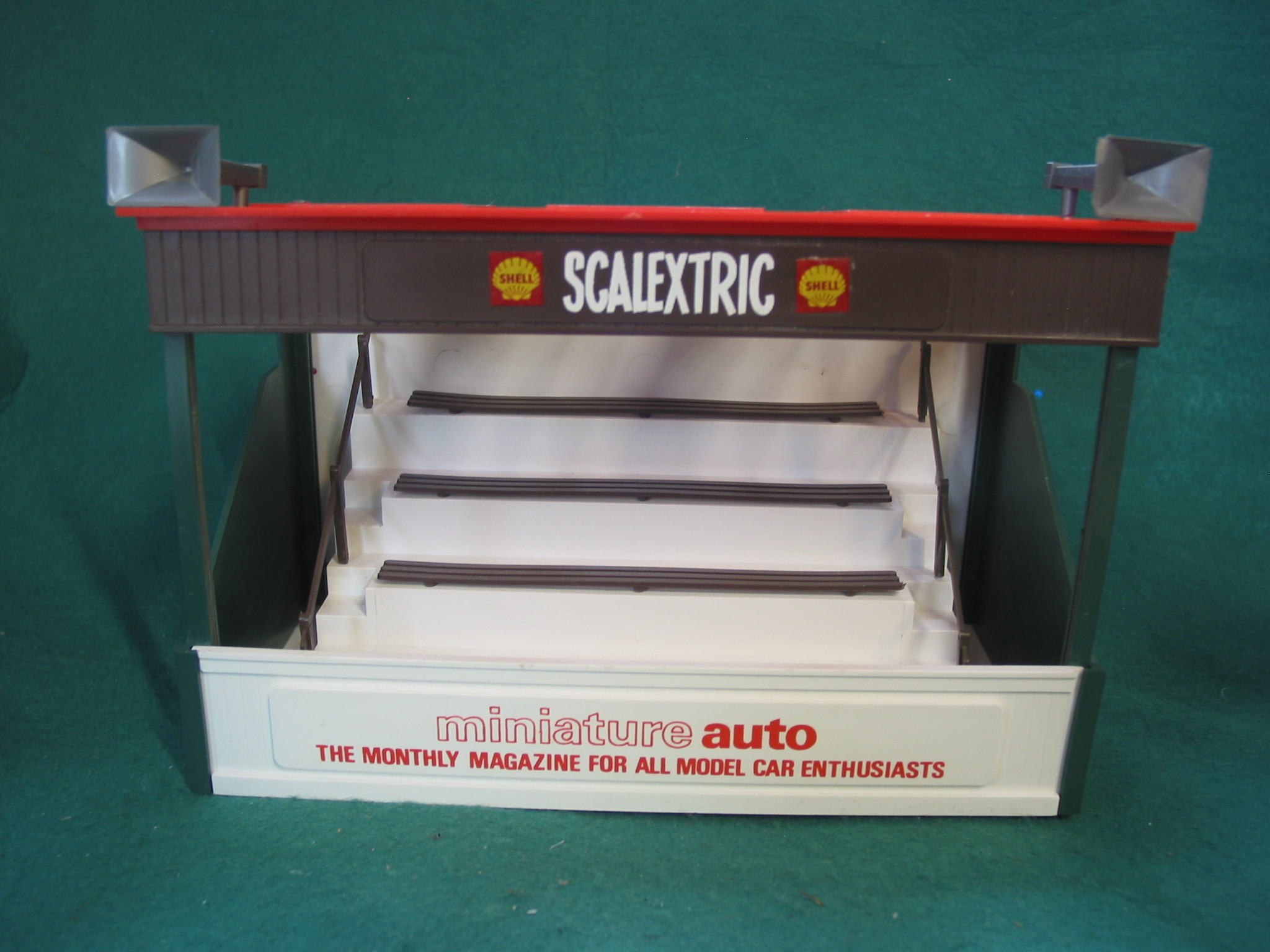 SCALEXTRIC VINTAGE A/209 GRANDSTAND miniature auto IN RED VERY GOOD ...