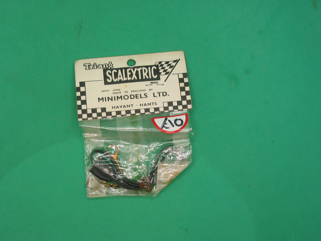 ORIGINAL TRIANG SCALEXTRIC SPARE MM/A243 CABLE/TRANSFORMER LEAD - IN ...