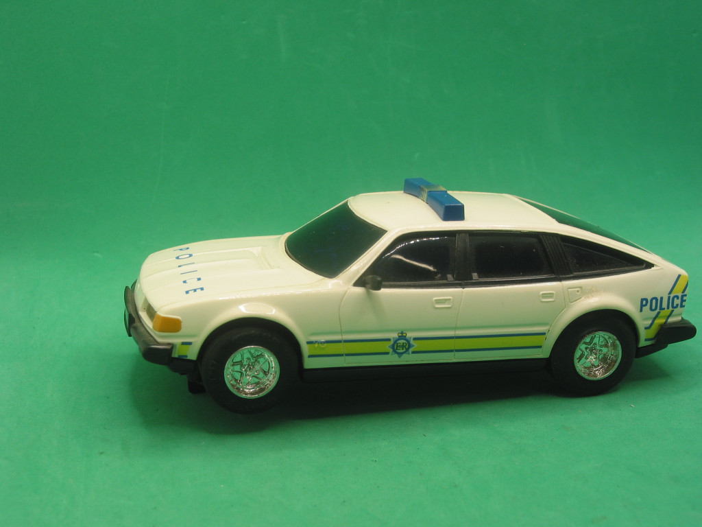 SCALEXTRIC POLICE ROVER WITH WORKING SIREN (NOTE THE INTERIOR GLASS IS ...