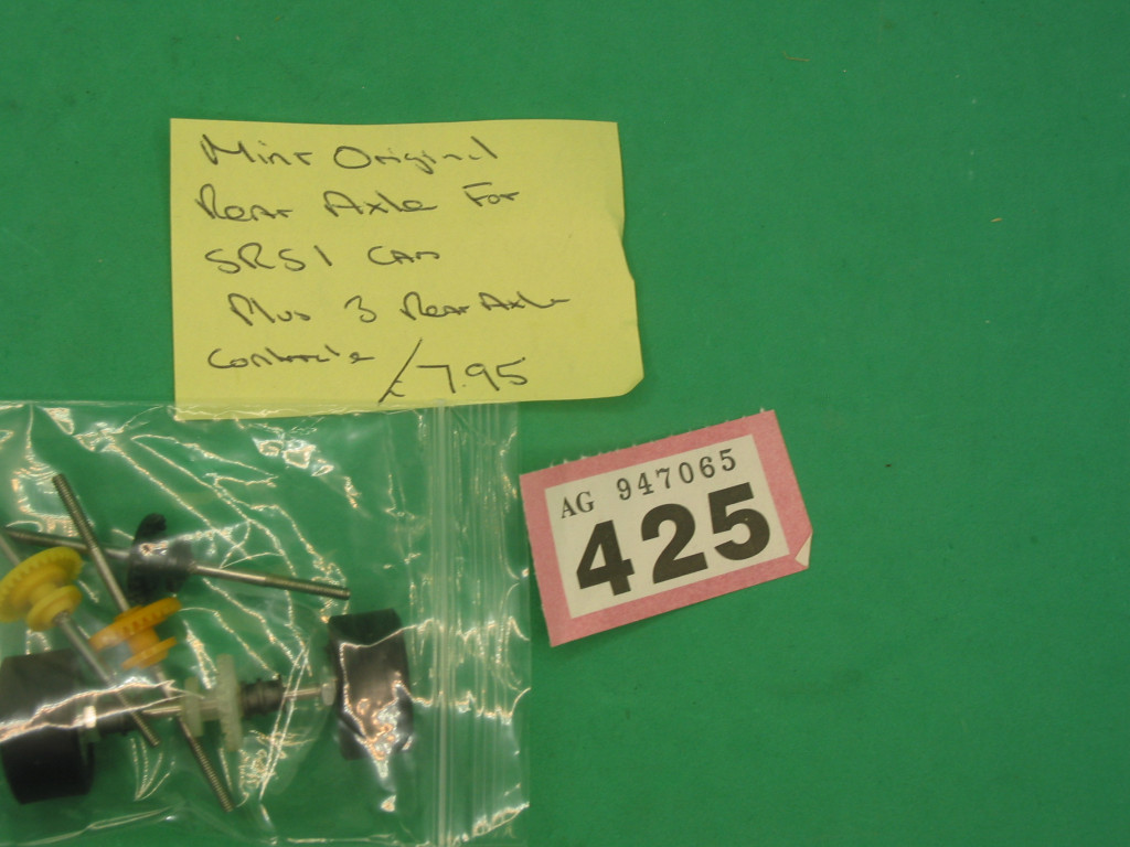 ORIGINAL SCALEXTRIC SPARE mint original rear axle for srs1 cars plus 3 ...