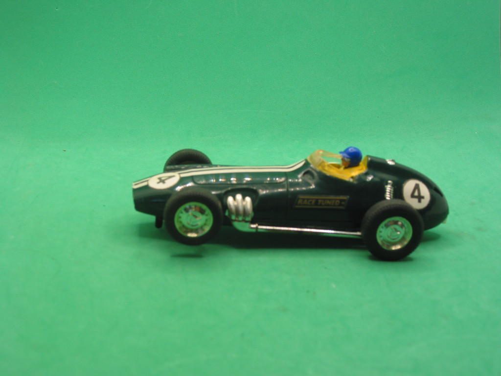 SCALEXTRIC TRIANG C89 BRM RACE TUNED (body has no gap - which is a very ...