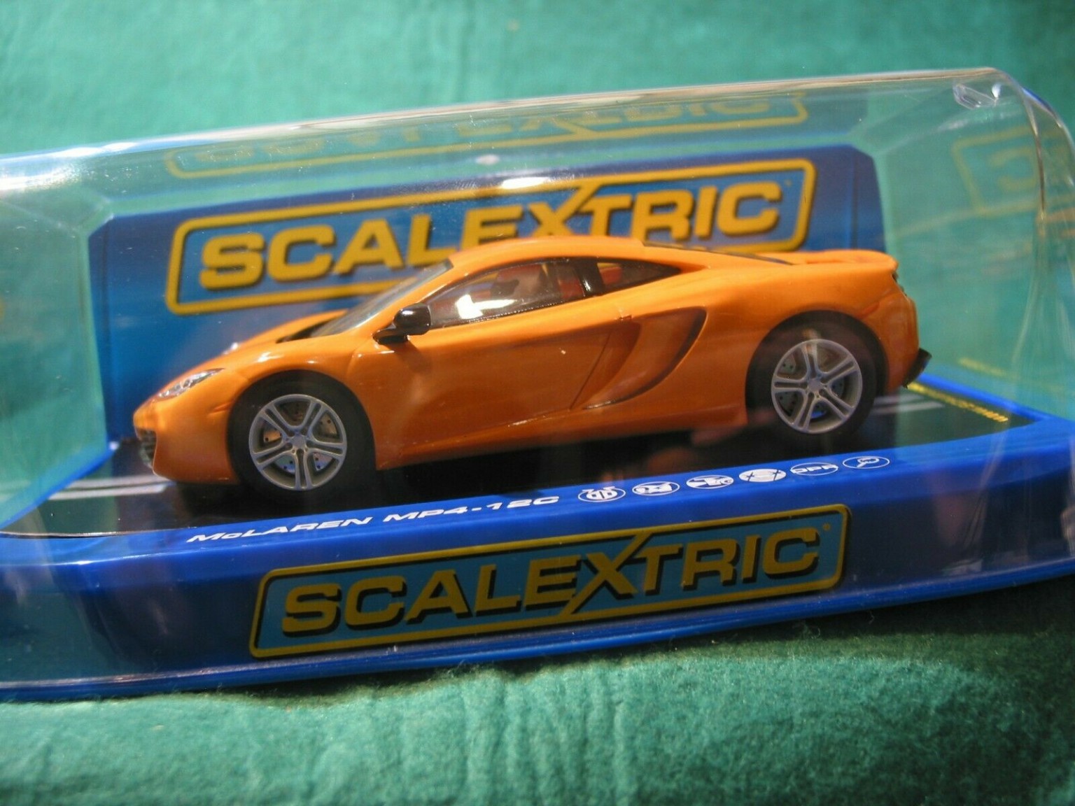 SCALEXTRIC C3200 MCLAREN MP4-12C ORANGE DPR BNIB - Scale Models